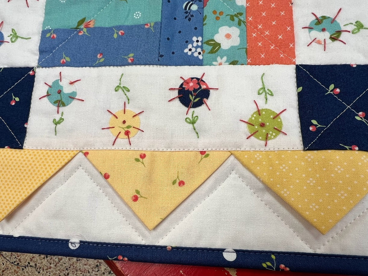 Flowers On the Fence (quilt kit) – The Old Craft Store